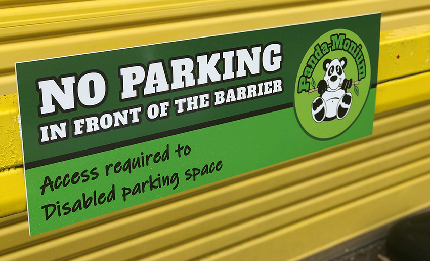 No Parking / Dim Parcio sign printing - Shropshire Printing